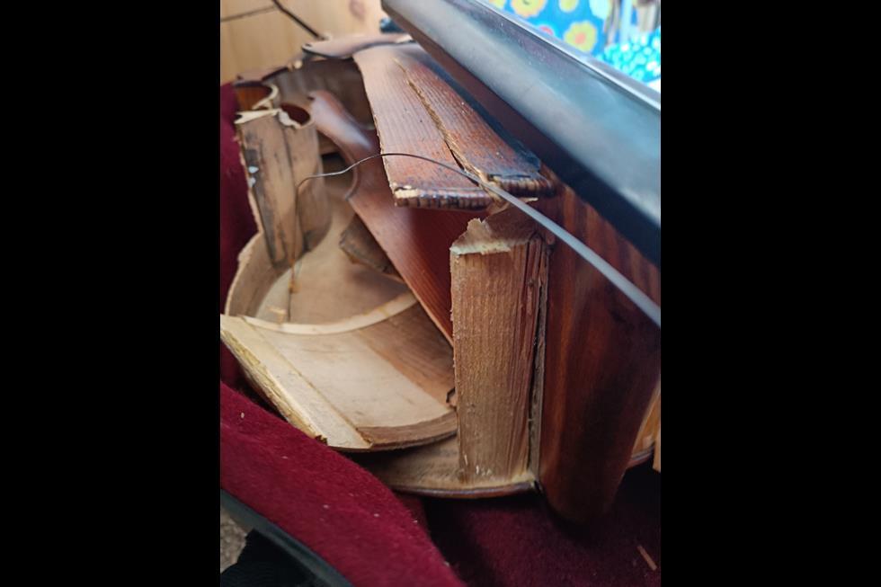 The Strad News - Fundraiser for restoration of smashed cello | The Strad